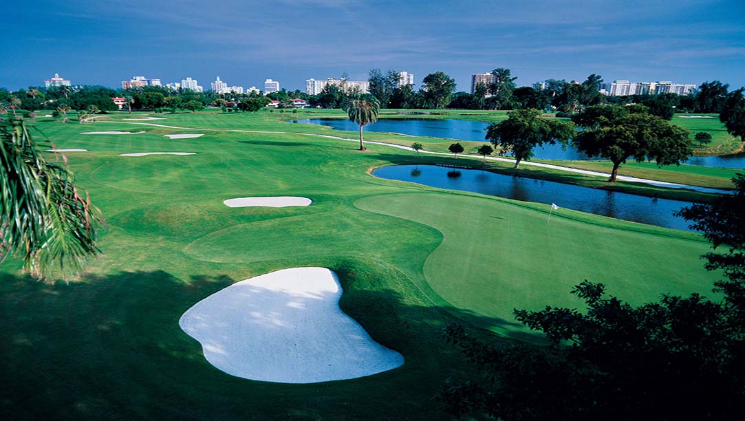 The Ultimate Guide to Must-Visit Attractions in Miami Beach – Holiday ...
